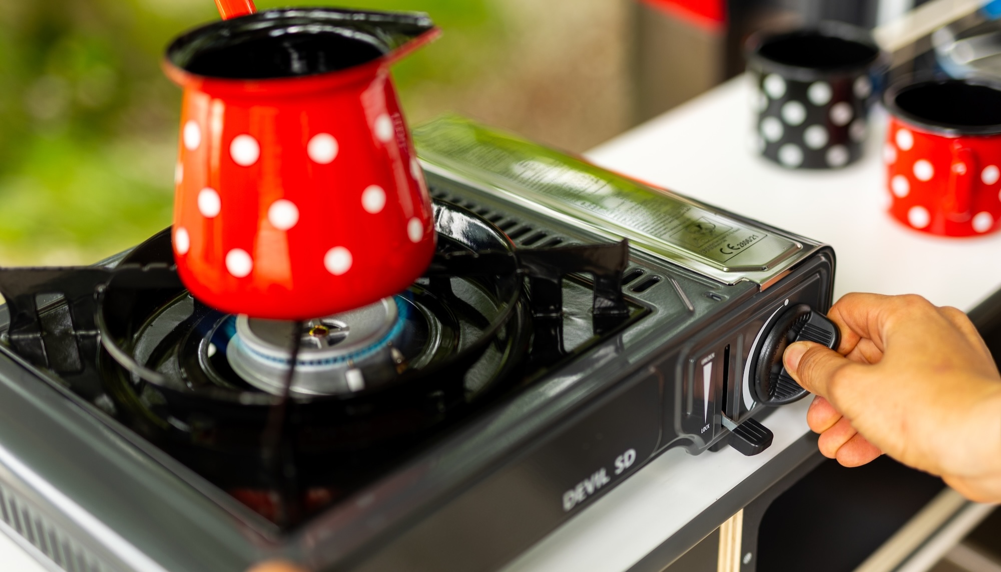 Why a cartridge stove? - FLIP Camping Box